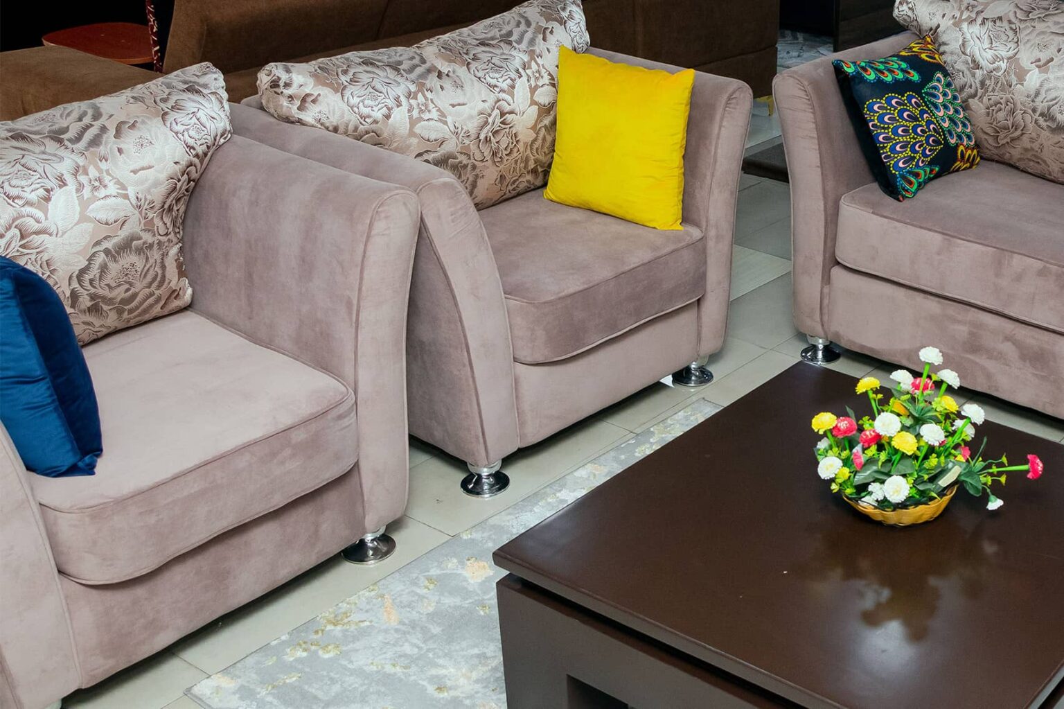 Deluxe Sofa (7 seater) - Vono Furniture